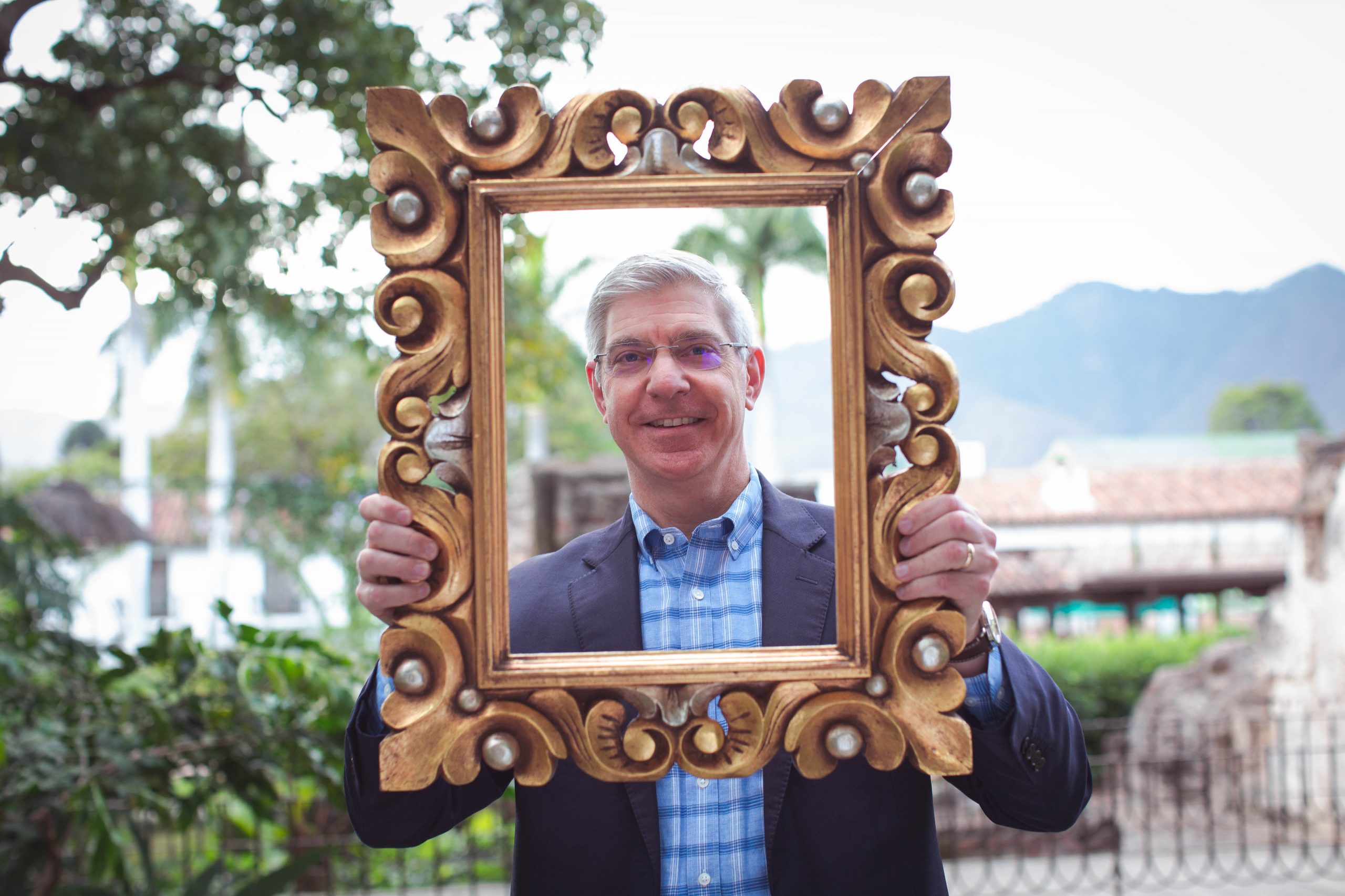 Kris Mauren - The Antigua Forum