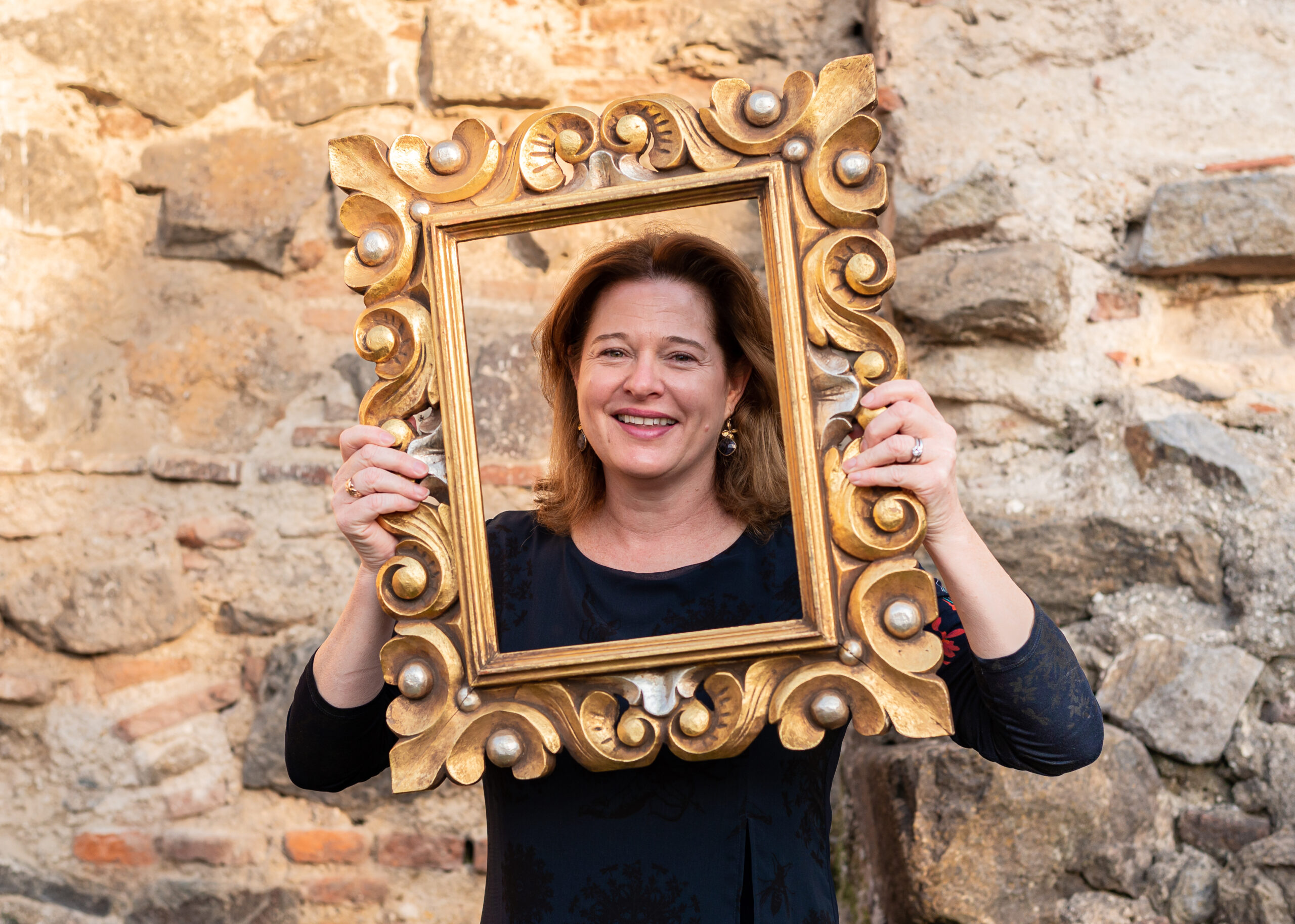 Eleanor Hammond - The Antigua Forum